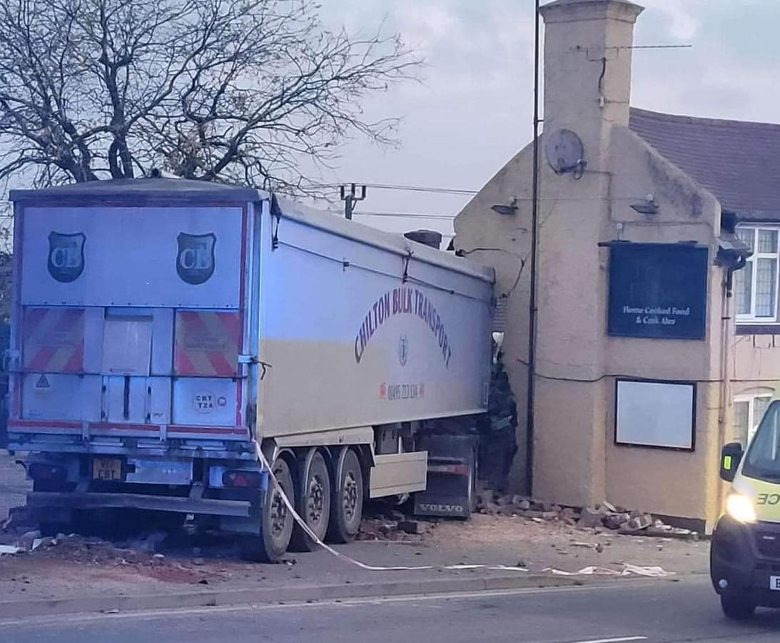 NEWS | A section of the A49 remains closed this afternoon after a lorry ...