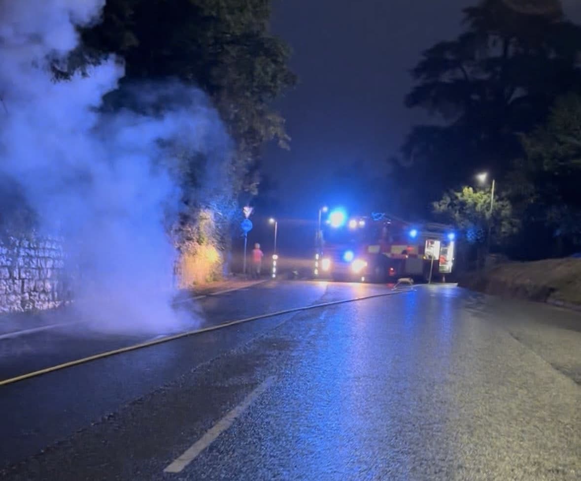 BREAKING NEWS | Fire crews called to a wildfire in Hereford ...